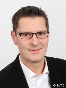 A life without reading or writing? | Books | DW | 07.10.2019