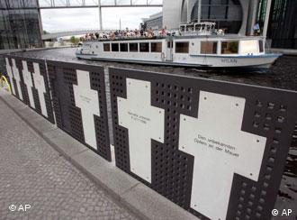 Europe's "new walls" – DW – 11/07/2014