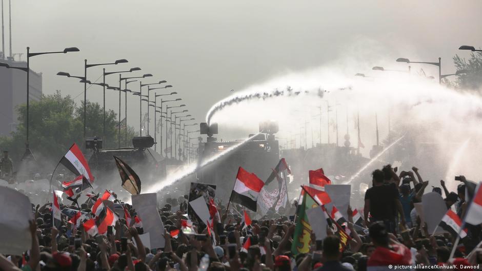 Iraq anti-government protests leave two dead – DW – 10/02/2019