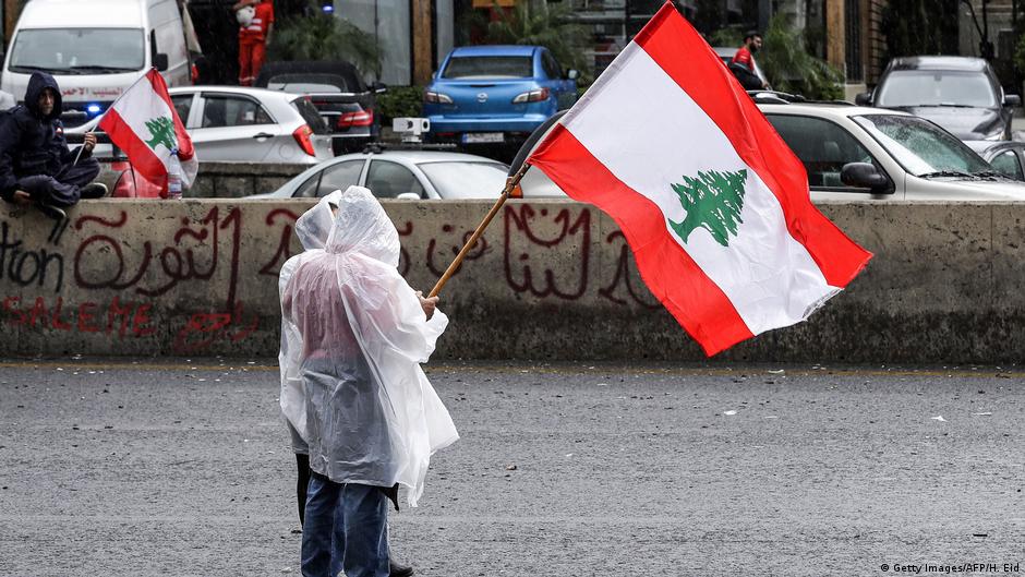 Los libaneses se lanzan a la calle contra el Gobierno – DW – 26/10/2019