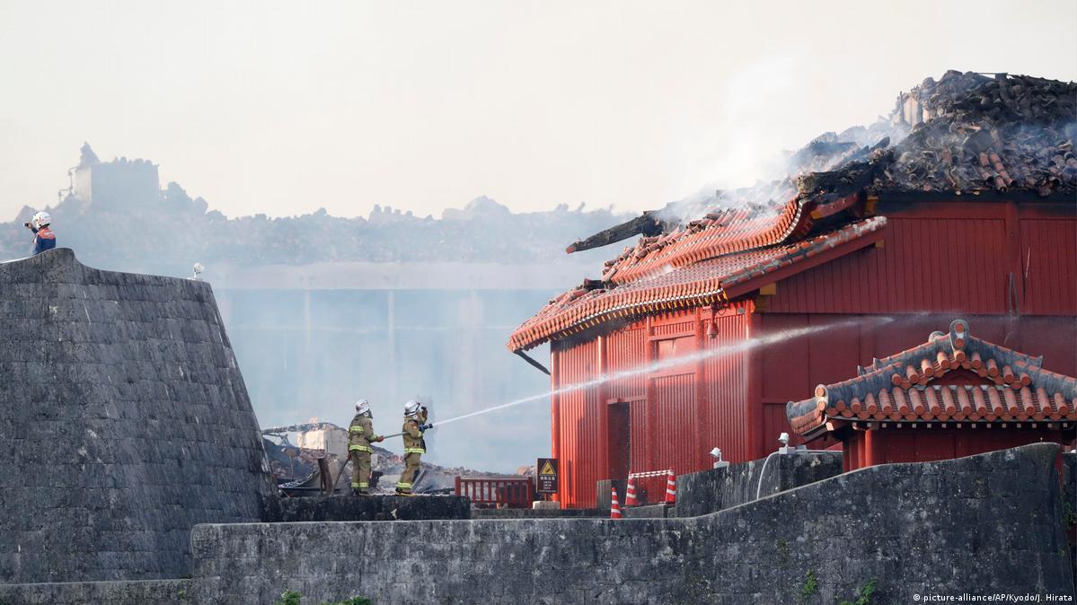 Incendio en castillo Shuri, patrimonio de la humanidad