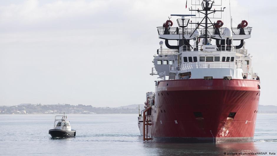 NGO migrant rescue ship docks in Italy – DW – 11/24/2019