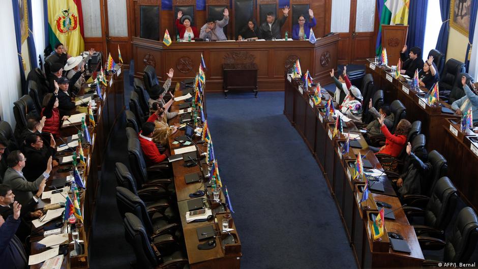 Asamblea boliviana aprueba celebrar elecciones en septiembre – DW – 10 ...