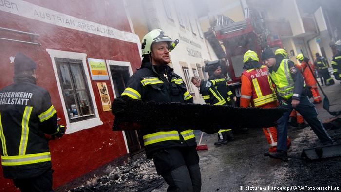 Austria′s Hallstatt hit by major fire | News | DW | 30.11.2019