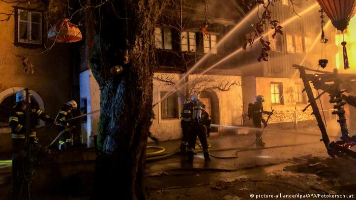 Austria′s Hallstatt hit by major fire | News | DW | 30.11.2019