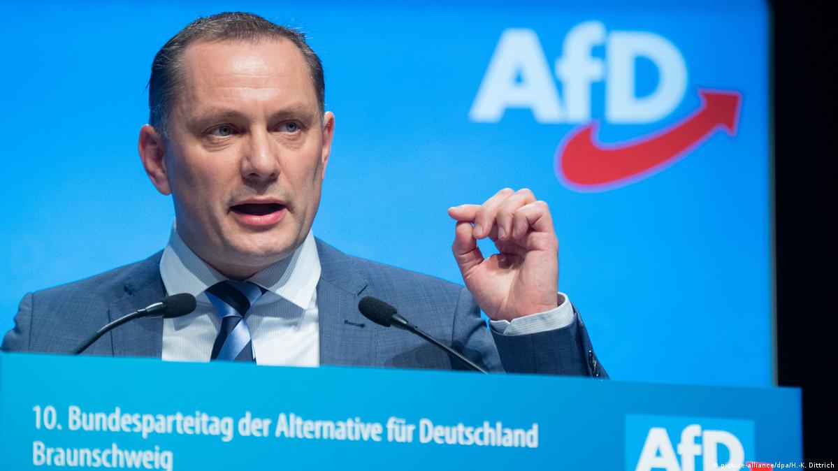 AfD seeks moderate path to attract votes – DW – 12/01/2019