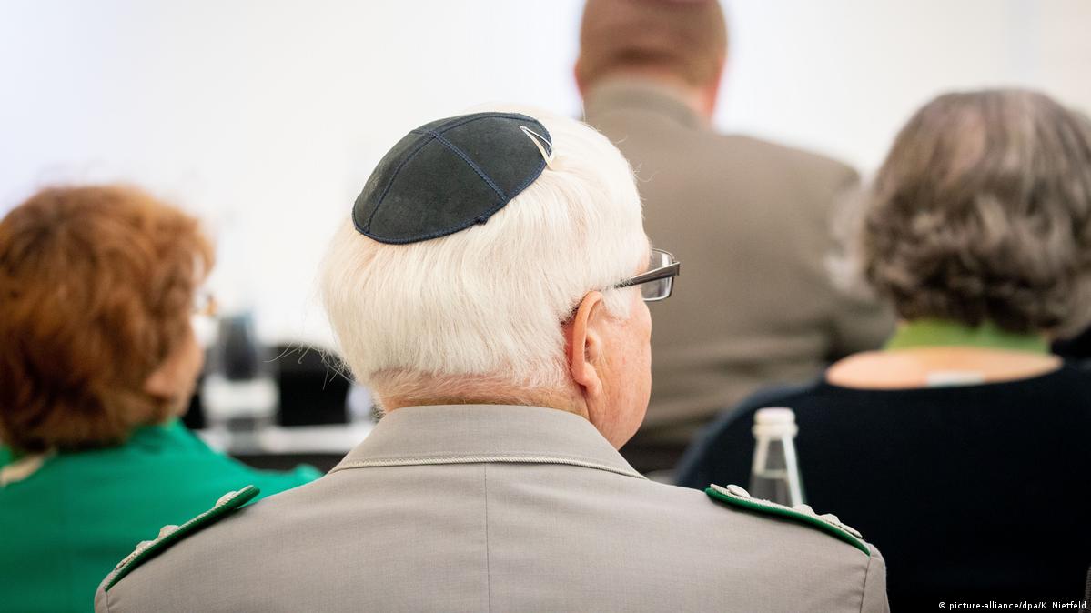 Germany: Bundeswehr to employ military rabbis – DW – 12/11/2019