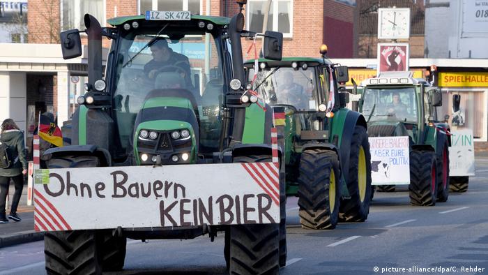 Germany: Thousands of farmers protest in Berlin | News | DW | 17.01.2020