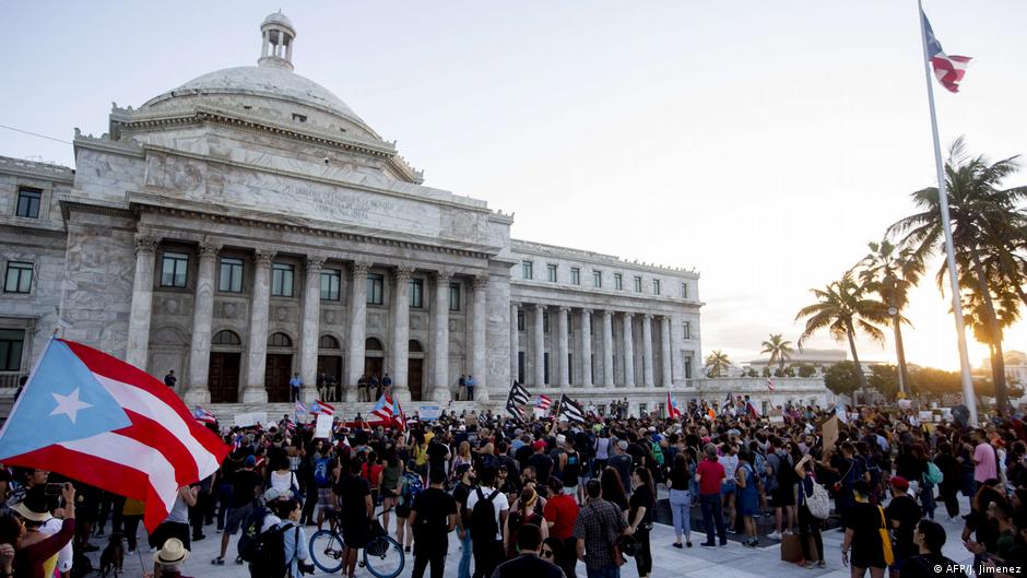 Protestas en Puerto Rico por suministros a damnificados – DW – 21/01/2020