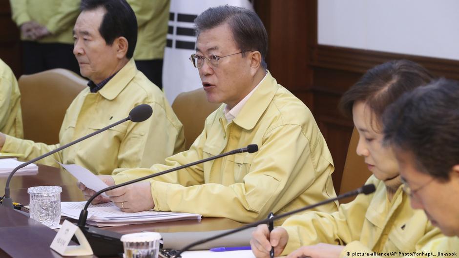 Coronavirus upends South Korean politics – DW – 04/14/2020