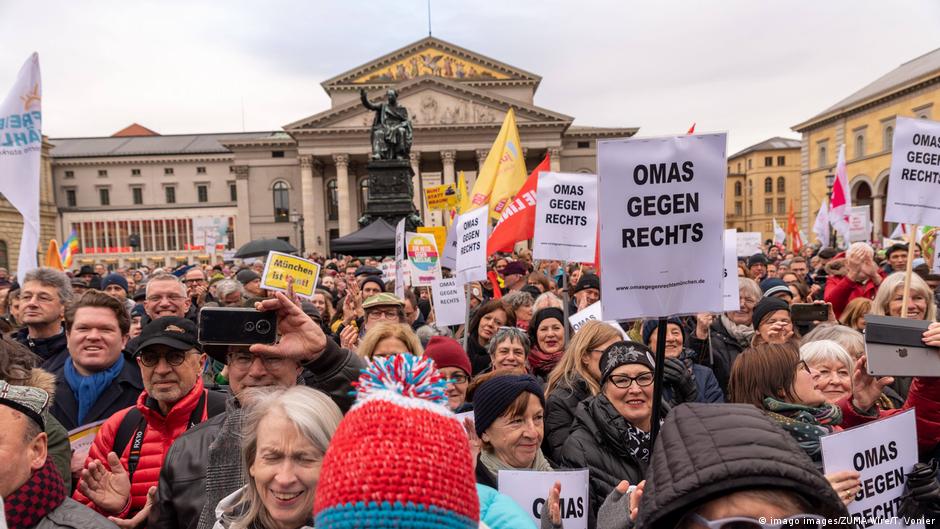 Thousands rally in Munich against far-right – DW – 03/06/2020
