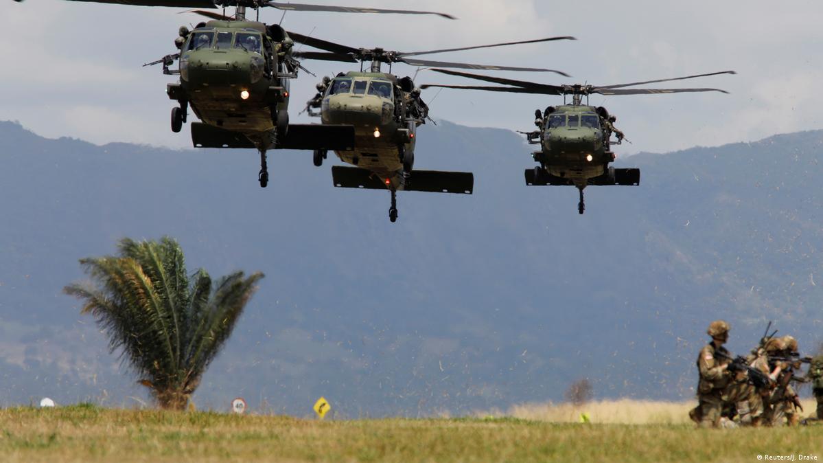 EE.UU. entrega a Albania helicópteros Black Hawk – DW – 29/05/2020