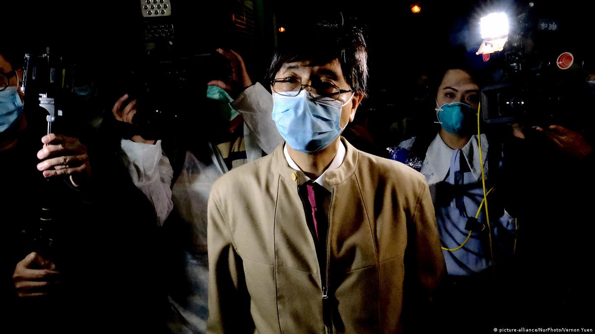 Hong Kong researchers report first COVID-19 reinfection