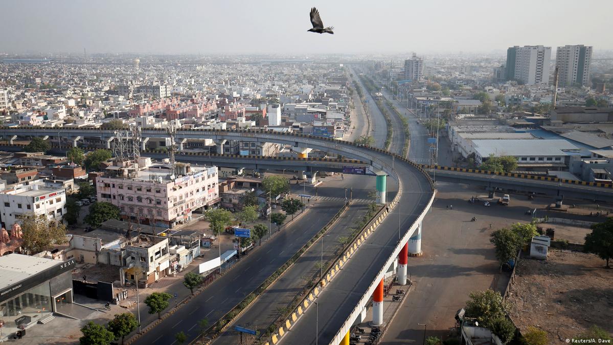 Coronavirus latest: India announces complete lockdown – DW – 03/24/2020