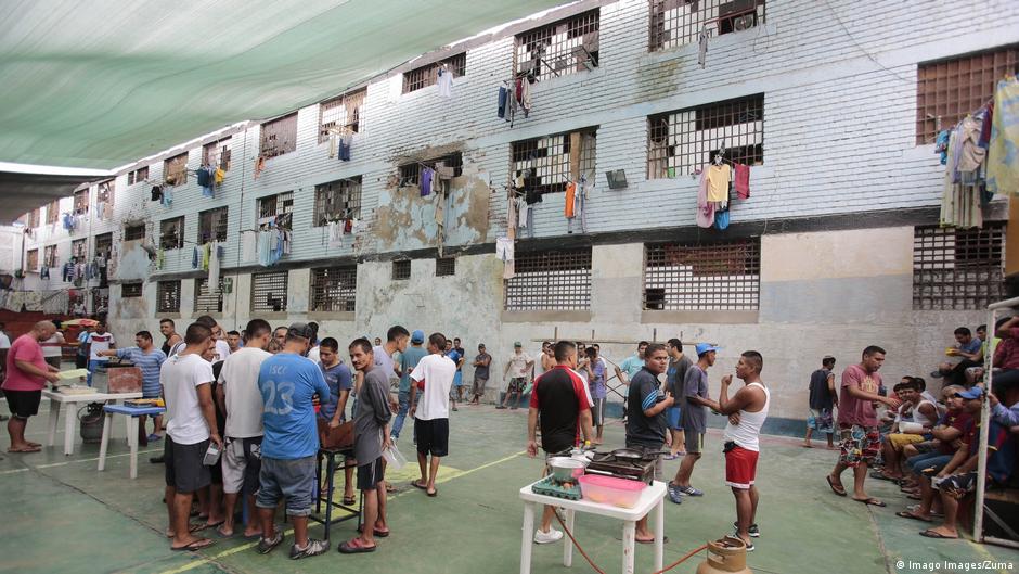 Descubren túnel de 180 metros en cárcel de Lima – DW – 08/12/2020