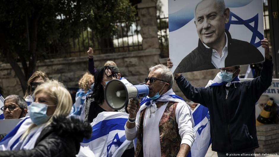Prozessauftakt gegen Israels Premier Netanjahu | Aktuell Nahost | DW ...