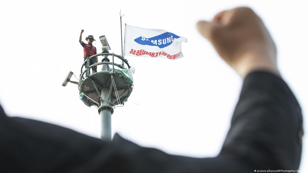 Fired Samsung worker ends year-long tower protest