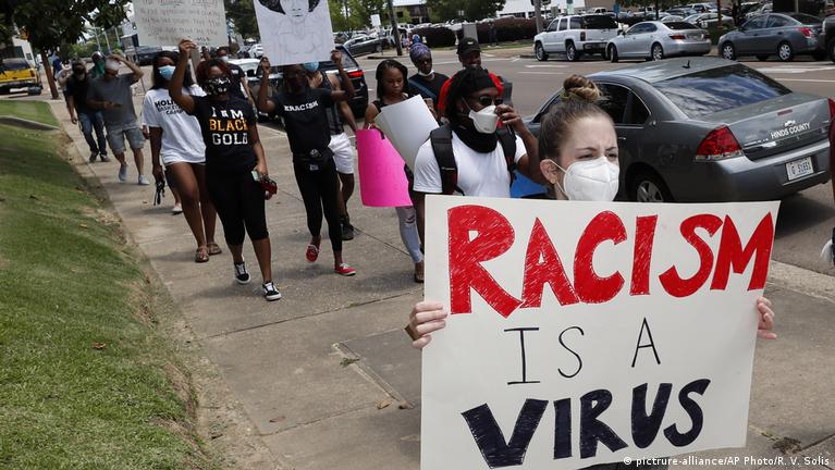 US dictionary to revise definition of racism – DW – 06/10/2020