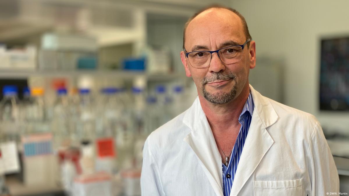 "Corona-Impfstoff für weit unter einem Euro" – DW – 20.11.2020