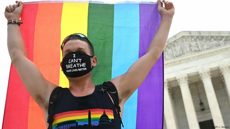Lgbt Workers Protected Under Civil Rights Law — Us Top Court Dw 06