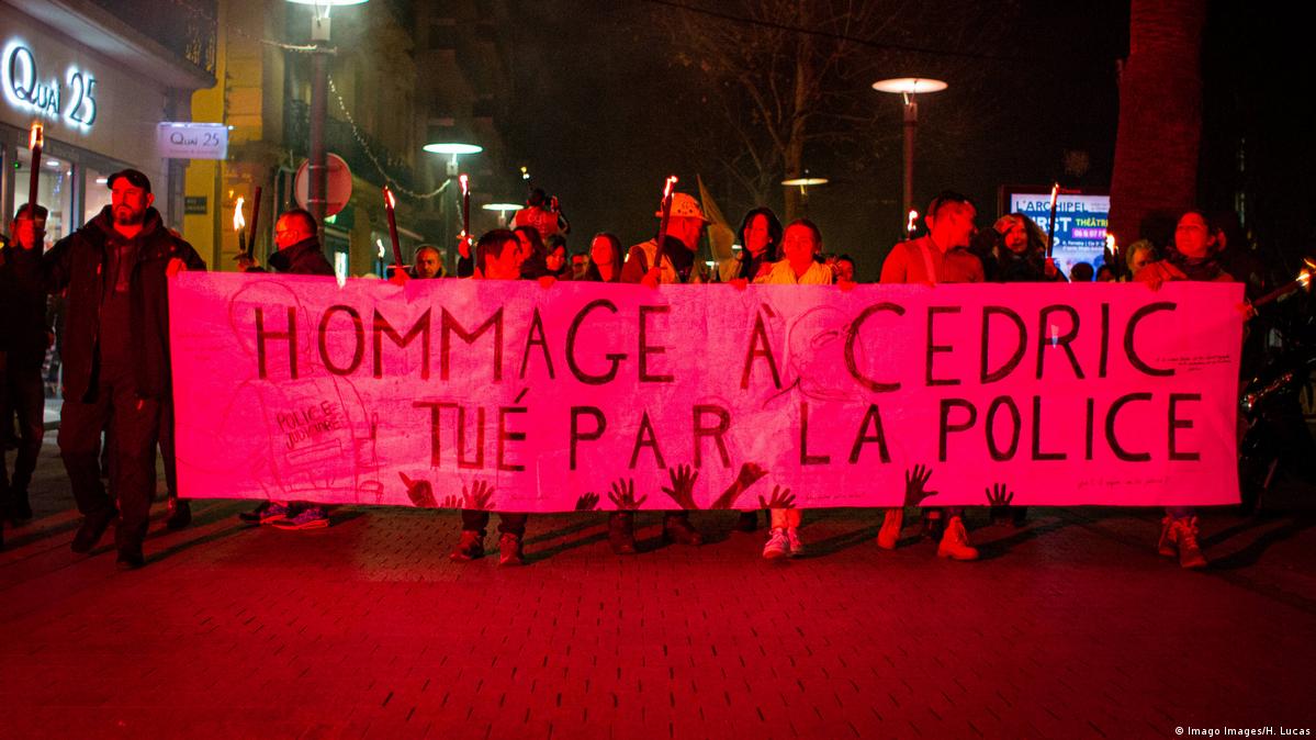 French protesters call for an end to police violence – DW – 06/25/2020