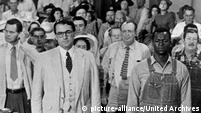 'To Kill a Mockingbird' resonates 60 years on – DW – 07/09/2020