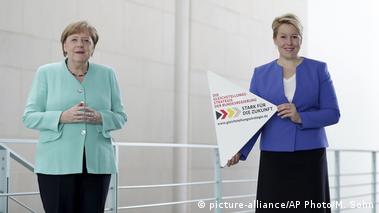 Germany unveils sweeping gender equality plan – DW – 07/08/2020