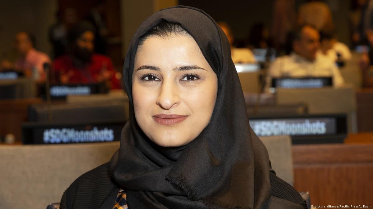 UAE women lead Arab world's first Mars mission – DW – 02/09/2021