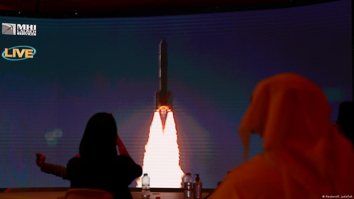 UAE launches its first Mars mission – DW – 07/20/2020