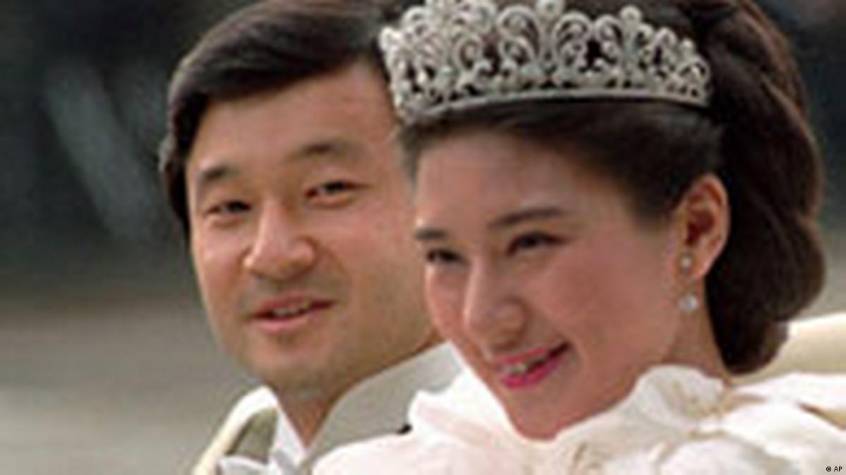 Marry Yourself - Japan's Lonely Women – DW – 04/11/2015