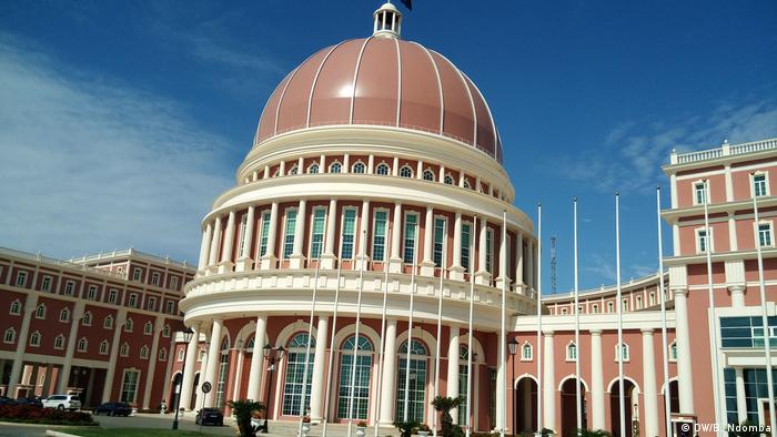 O que mudou em 30 anos de sistema multipartidário em Angola? | Angola ...