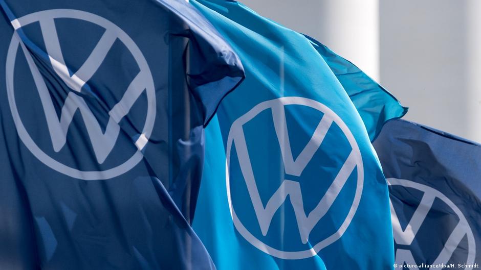 Volkswagen rompe con distribuidora mexicana por póster nazi – DW – 08 ...