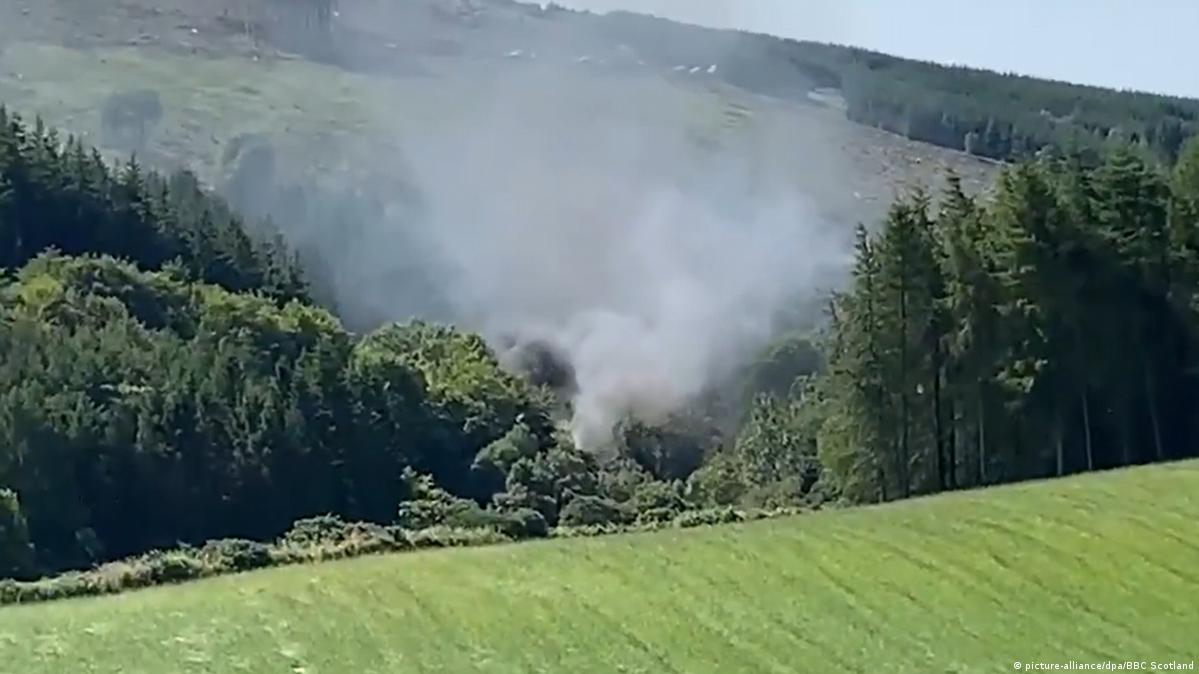 Scotland train crash: 3 dead after derailment – DW – 08/12/2020