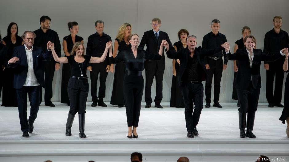 First woman to conduct a Salzburg opera series