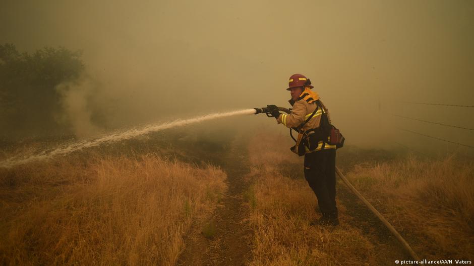 California firefighters stretched to limits by wildfires – DW – 08/21/2020