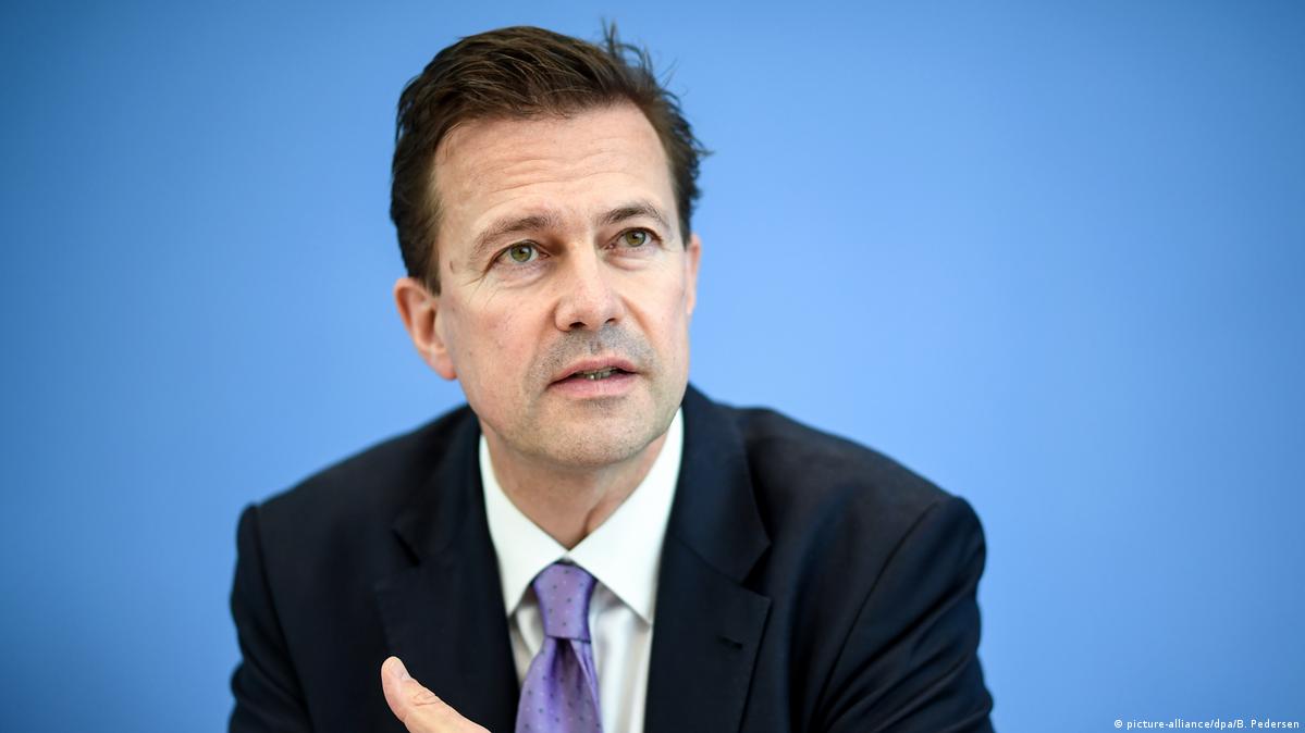 Germany blasts Russia's sanctions plan over Navalny – DW – 11/13/2020