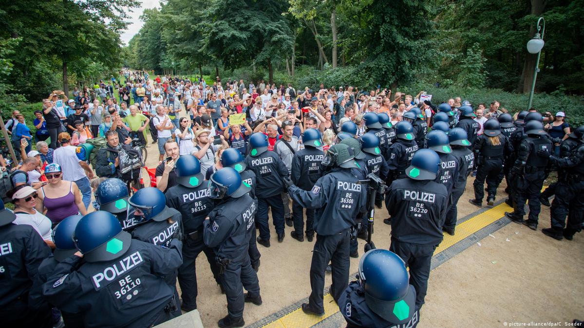 Berlin makes masks obligatory for rallies – DW – 09/01/2020