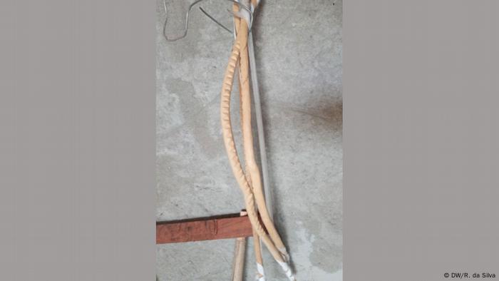 O músico moçambicano que reinventa instrumentos tradicionais ...