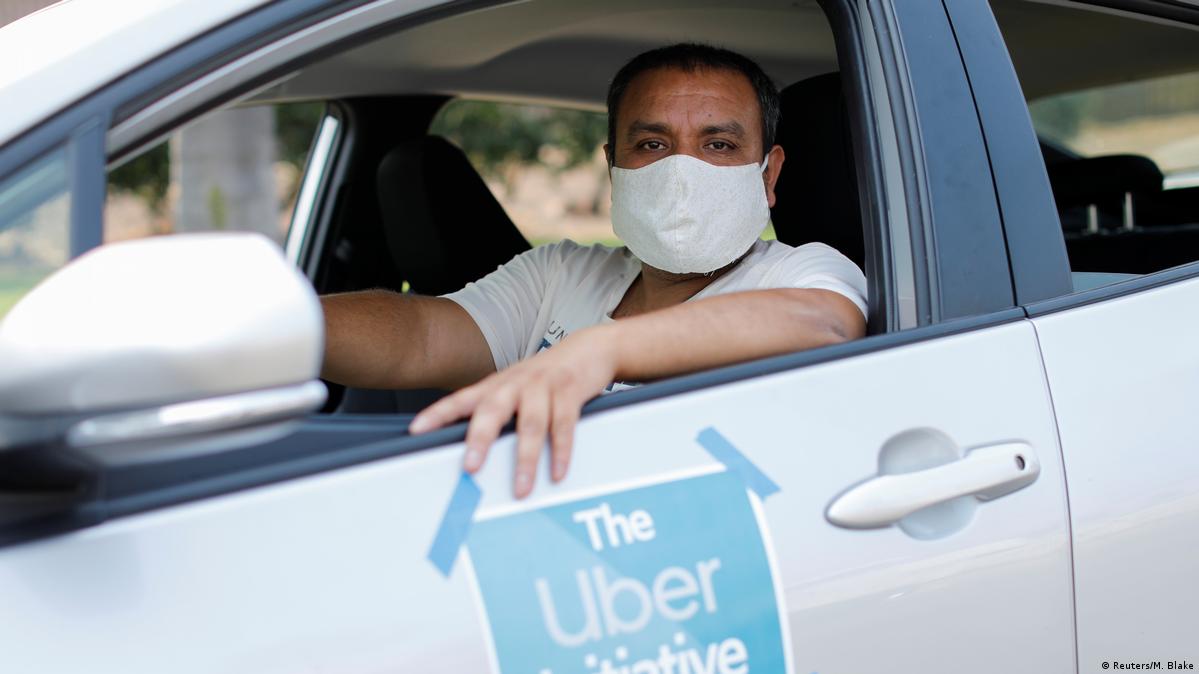 Uber wants passengers to take face mask selfies – DW – 09/01/2020