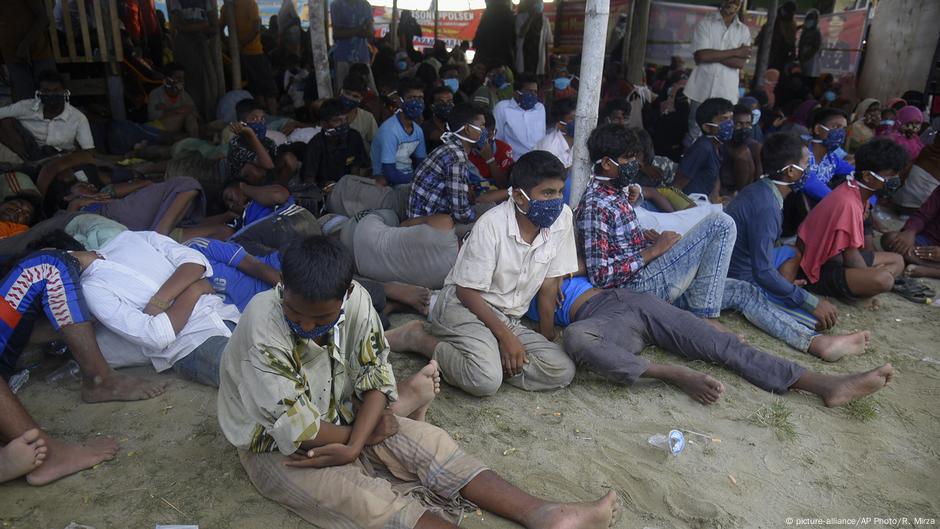 Ratusan Pengungsi Rohingya 'Berlabuh' di Aceh – DW – 07.09.2020 Ratusan Pengungsi Rohingya 'Berlabuh' di Aceh – DW – 07.09.2020