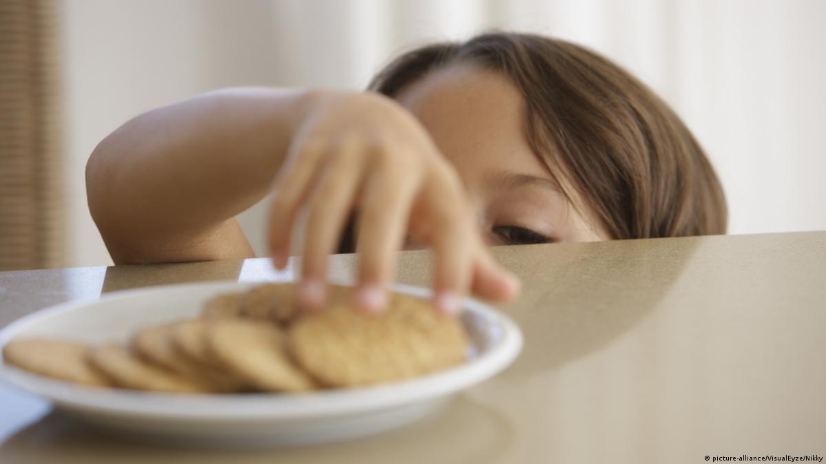 What Germans say for snatching, munching and flattering