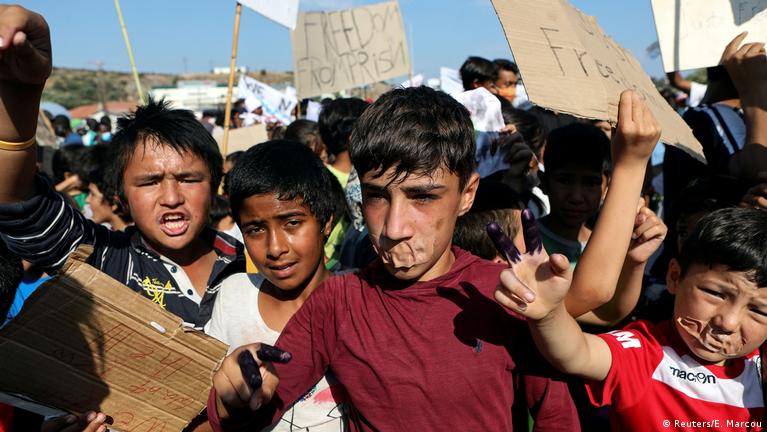 EU plans tougher controls in migration policy overhaul – DW – 09/23/2020