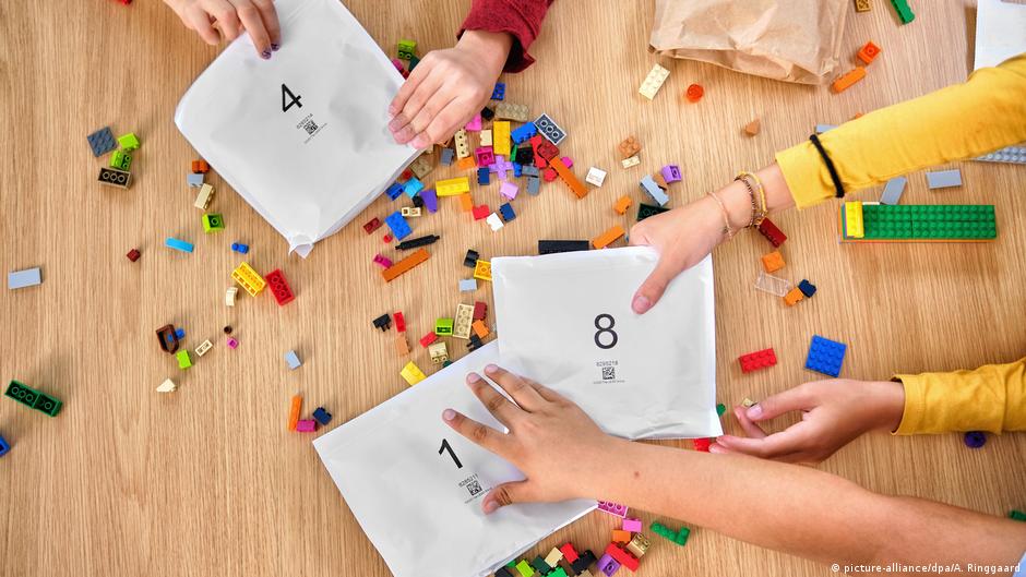 Lego to swap plastic bags for paper ones – DW – 09/15/2020