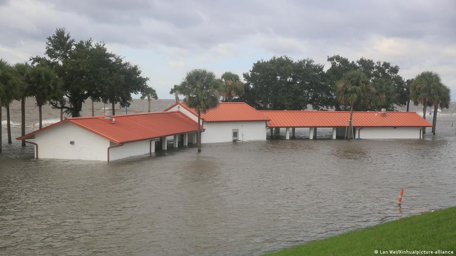 Waterworld - Living with Climate Change | Highlights | DW | 13.10.2020