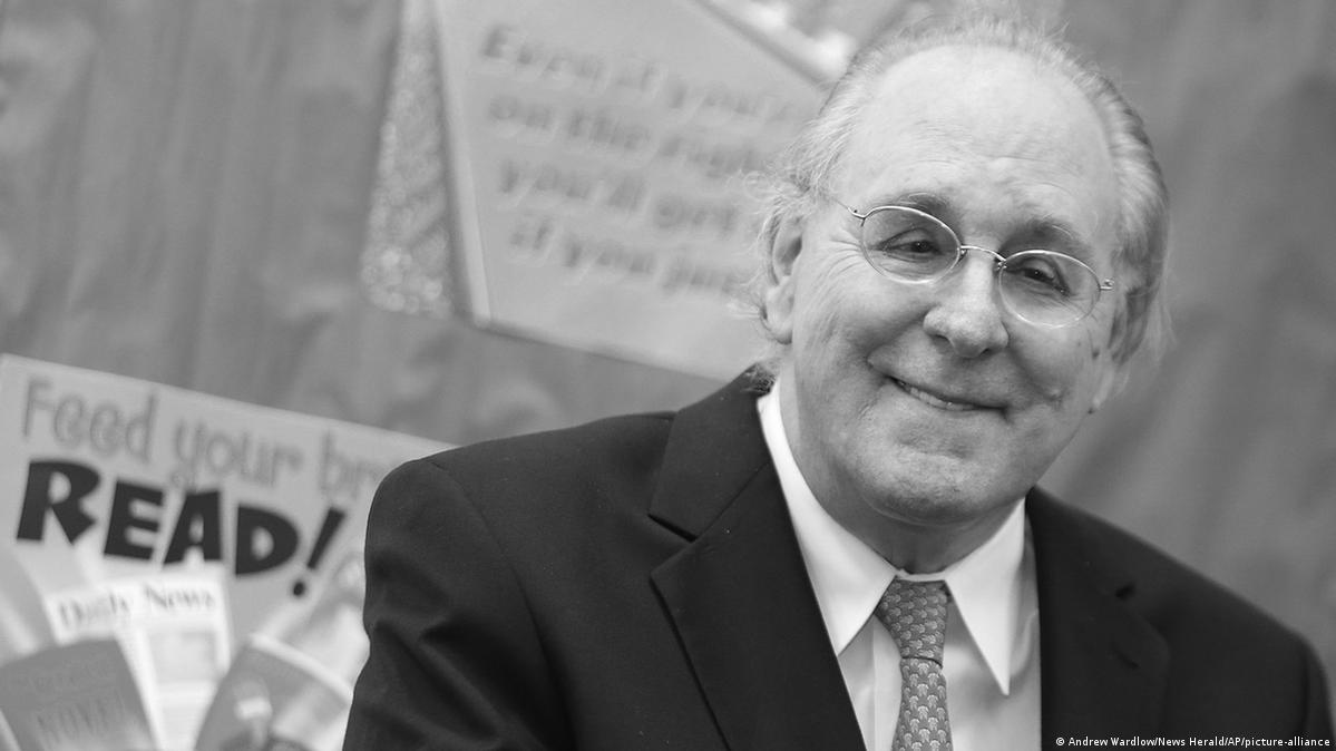 'Forrest Gump' author Winston Groom dies