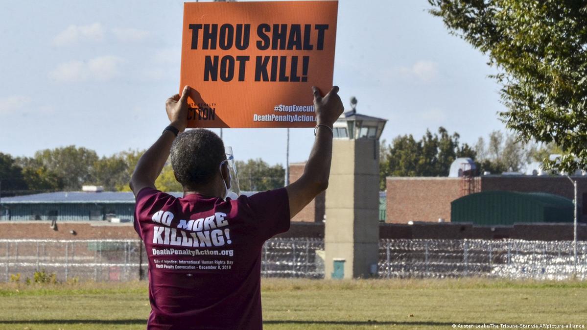 US executes first Black inmate since death penalty restart – DW – 09/25 ...