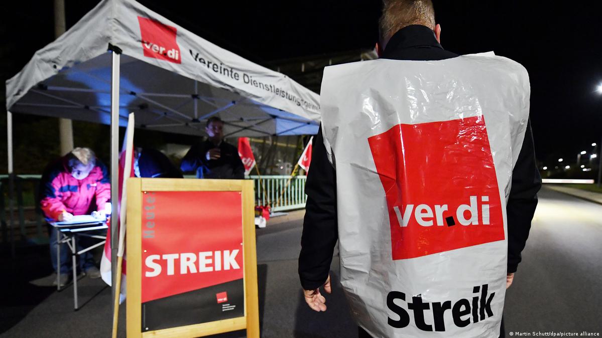 German transit strike hits commuters – DW – 09/29/2020