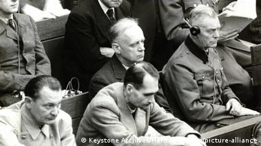 How the Nuremberg Trials prosecuted Nazi war criminals – DW – 11/20/2025
