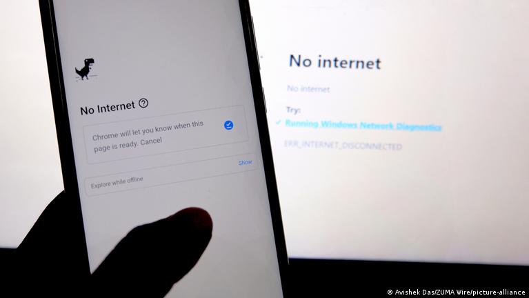 India's internet shutdowns are like 'invisibility cloaks' – DW – 11/13/2020