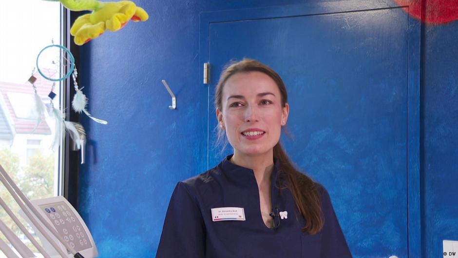 An interview with pediatric dentist Alexandra Wolf – DW – 11/20/2020